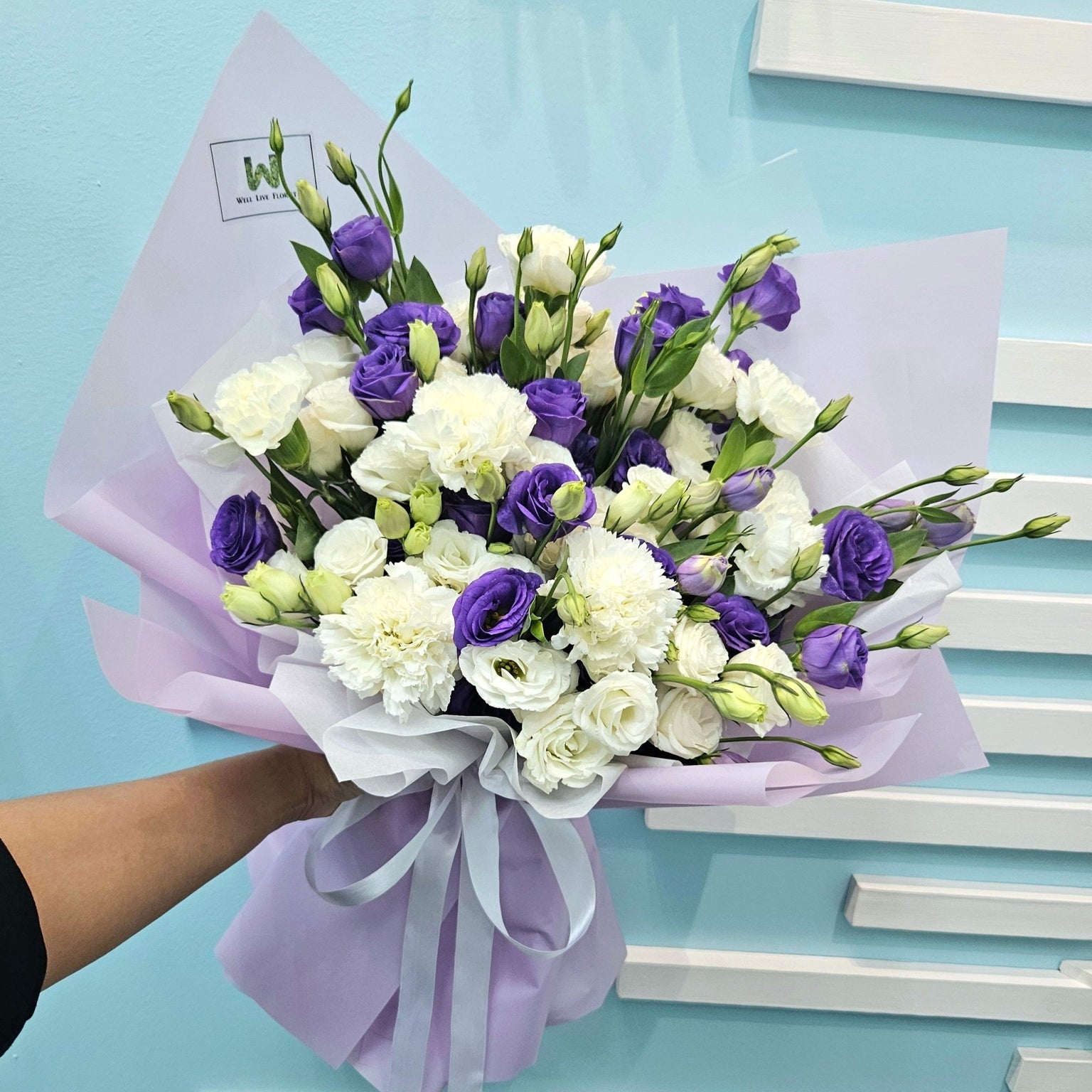 Stunning Hand Bouquets Singapore | Well Live Florist
