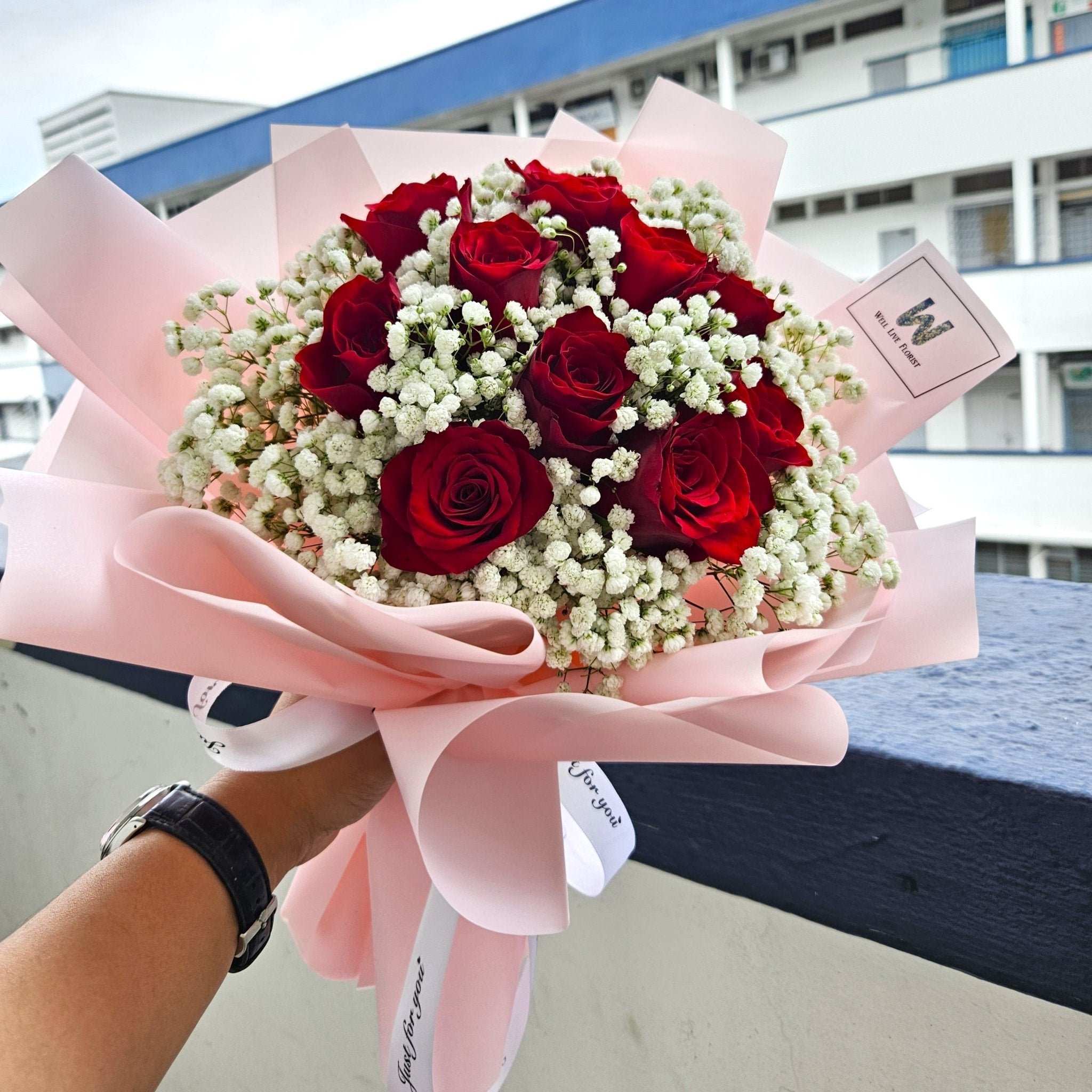 Stunning Hand Bouquets Singapore | Well Live Florist