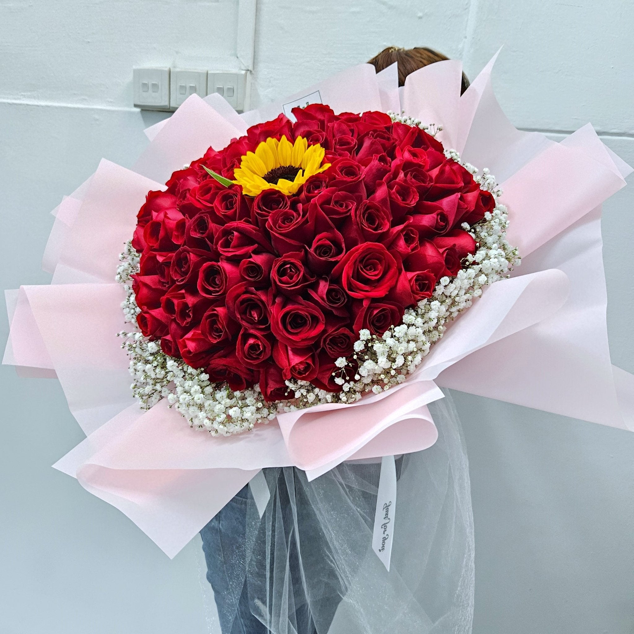 Affordable 99 Rose Bouquets in Singapore | Well Live Florist