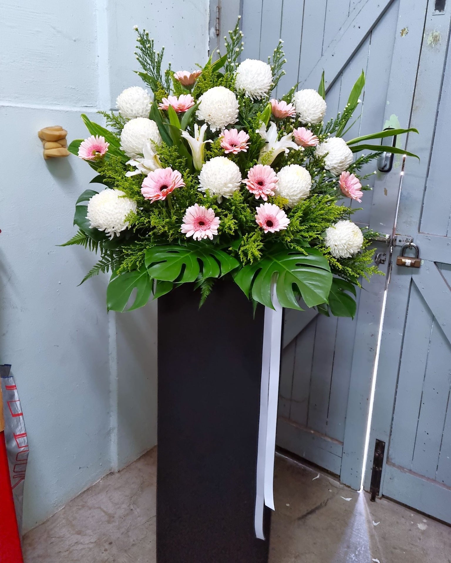 Condolences Flower Delivery | Funeral Wreath SG | Well Live Florist