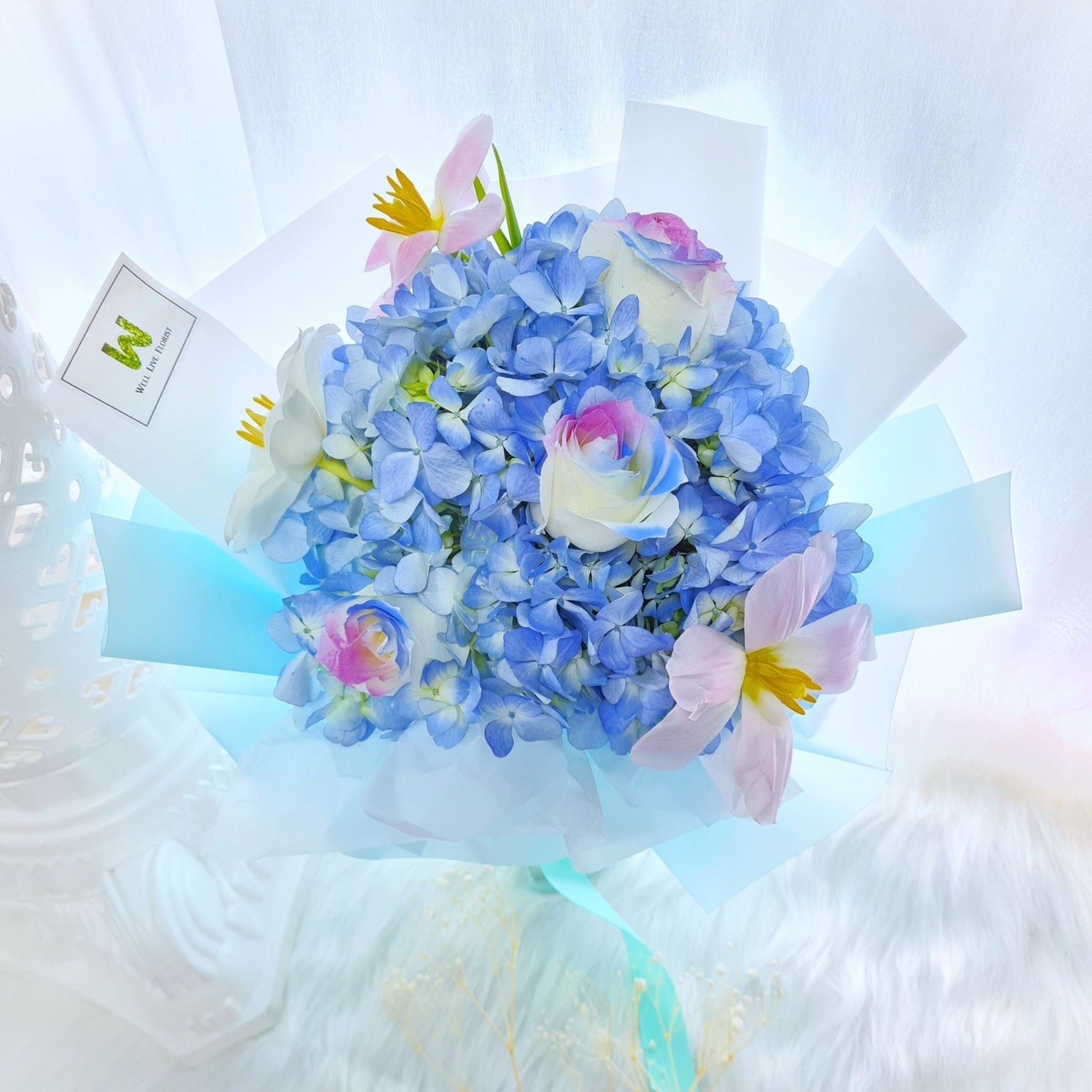 Stunning Flower Hand Bouquets Singapore - Well Live Florist